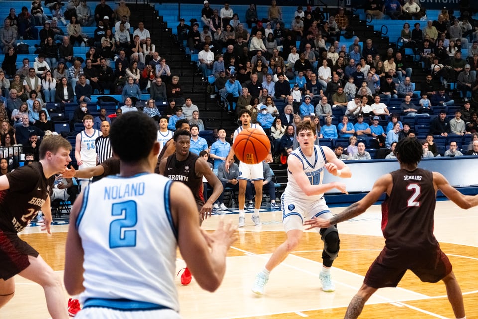 Men’s basketball splits final home weekend with victory against Brown ...
