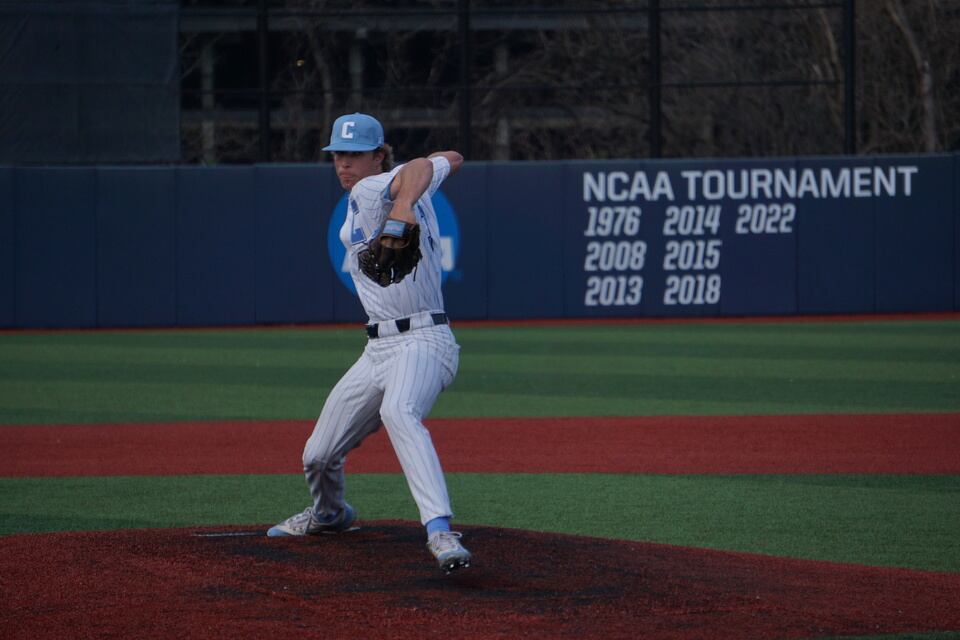 Baseball wins Ivy League title, sweeps Harvard